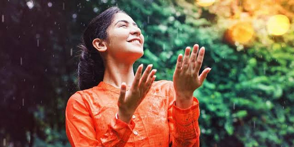 Try These 4 Ayurvedic Herbs To Stay Healthy During Monsoon Season ...