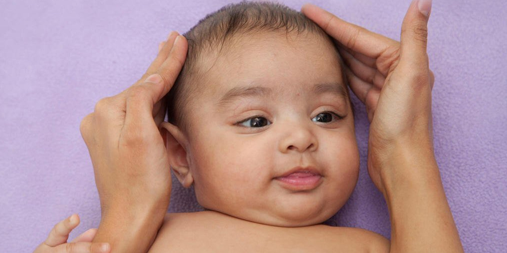 Baby Face Massage Benefits And Steps in Hindi| शिशु के चेहरे की मालिश ...