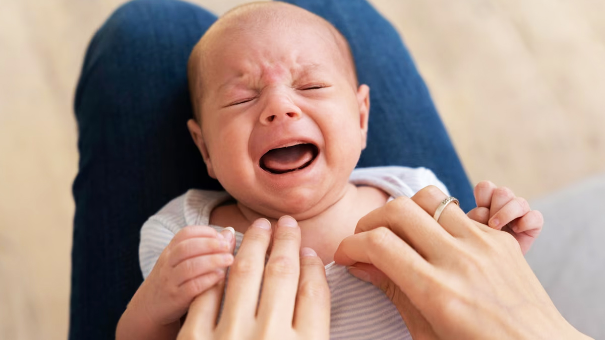 बच्चे के दिल में छेद होने के कारण, लक्षण और इलाज | What causes hole in ...