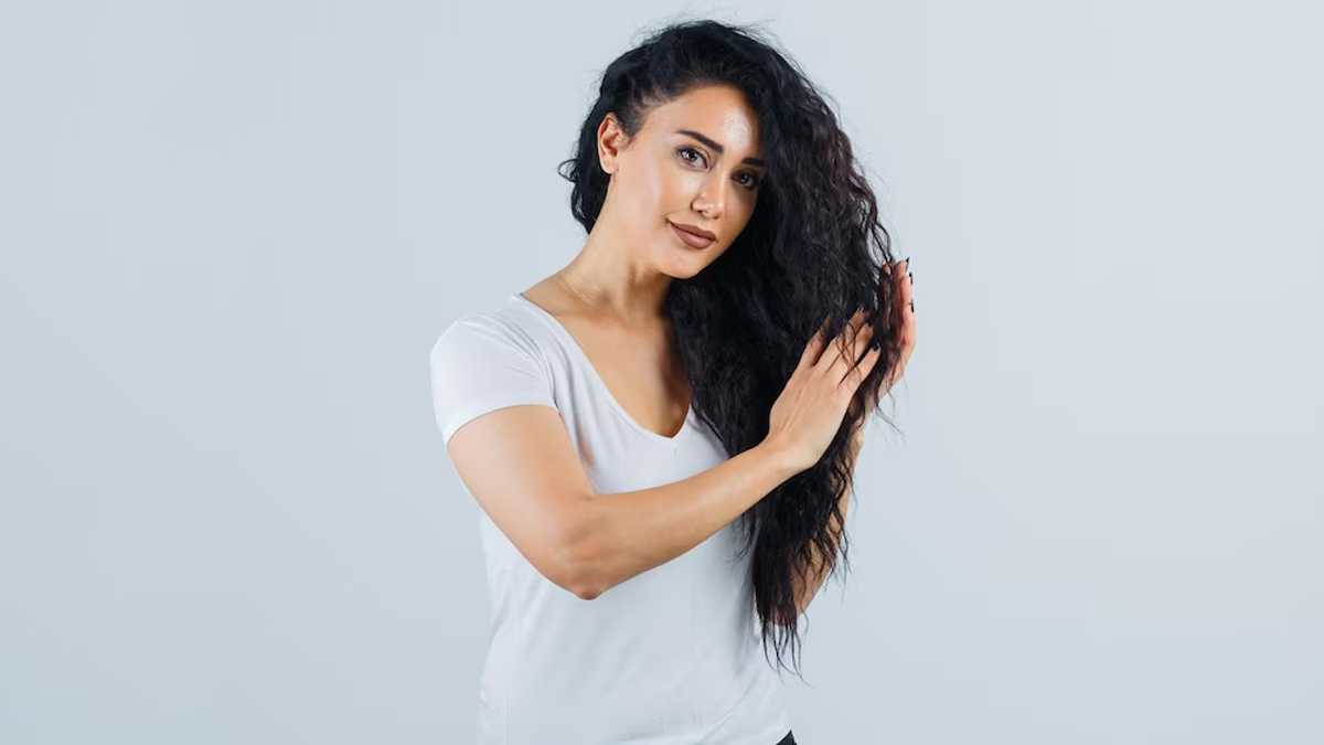 How To Make Your Hair Smell Good Everyday Know From An Expert