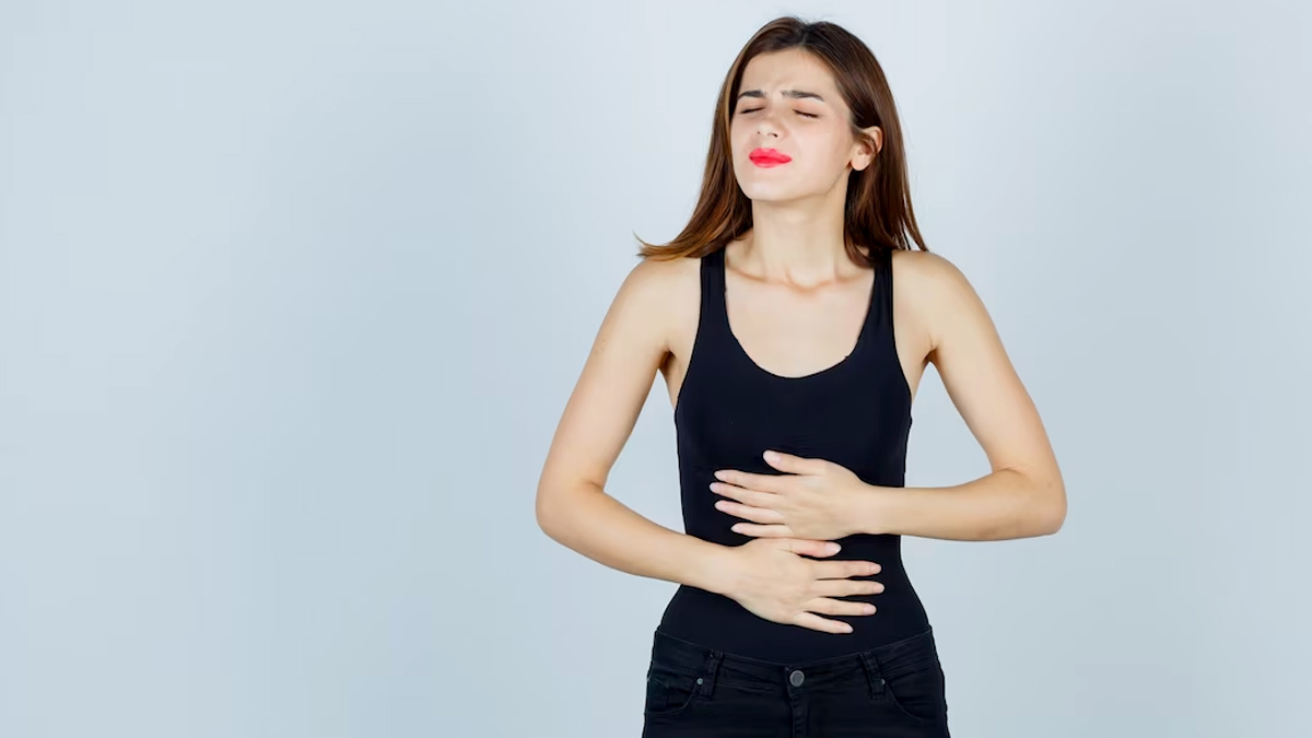 खाना खाने के बाद ब्लोटिंग क्यों होती है जानें इसके 3 कारण Reasons For Feeling Bloated After 