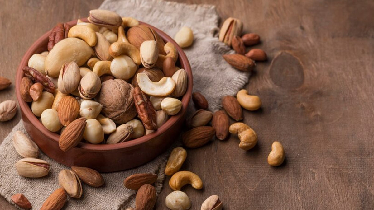 Navratri Fasting Foods: Foods To Eat And Avoid | OnlyMyHealth