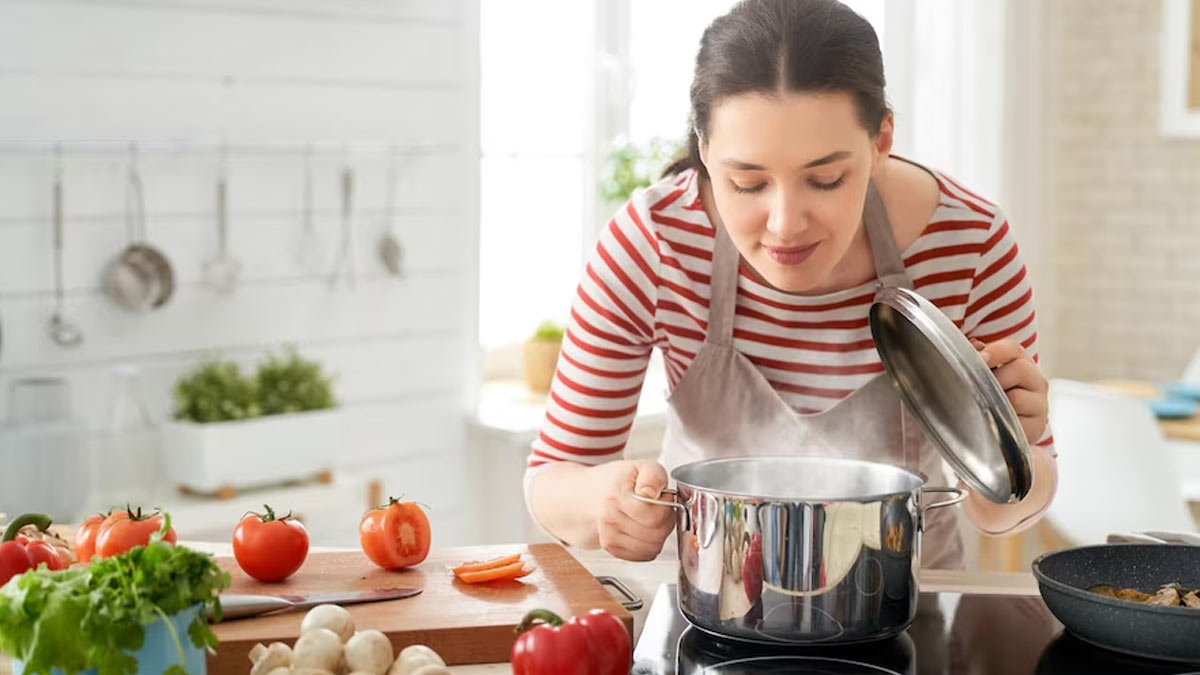 11 Awful Cooking Habits That Can Seriously Harm Your Health | OnlyMyHealth