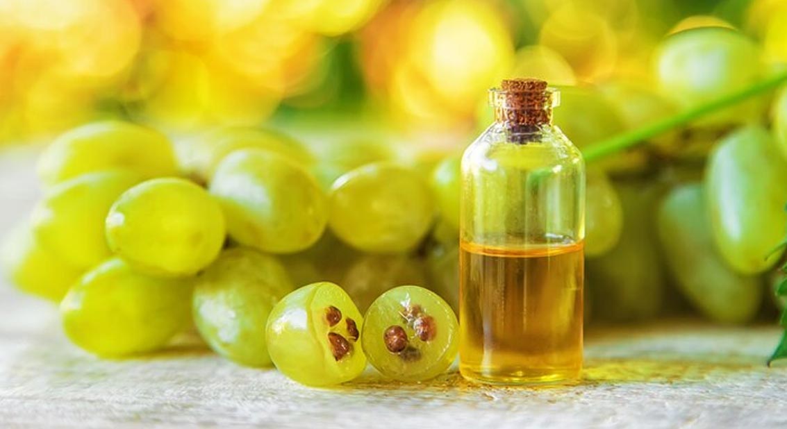 Benefits Of Grapeseed Oil And How To Use It | OnlyMyHealth