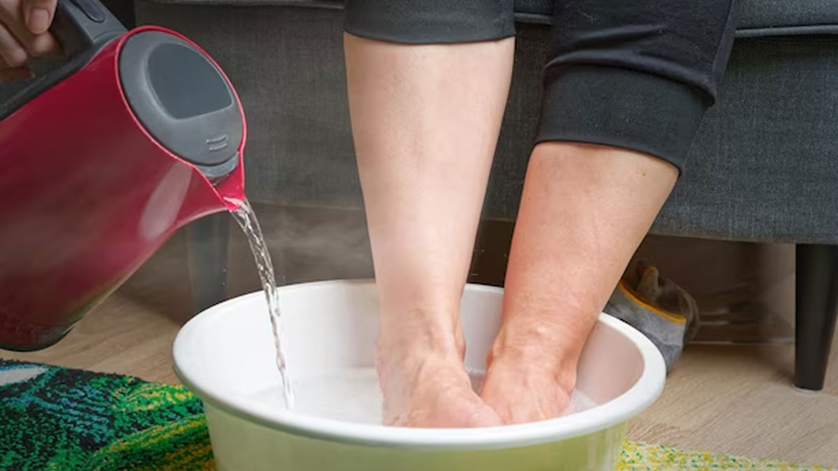 Hot water feet soak store