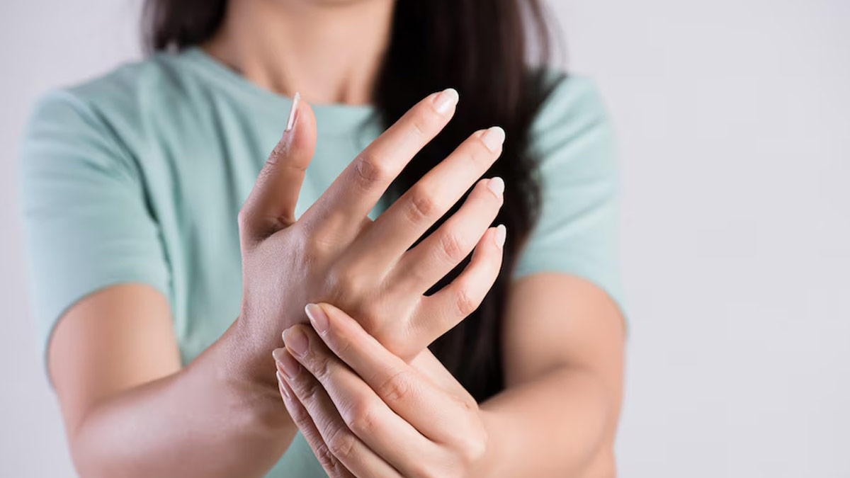 Causes Of Crippling Hand Pain And How To Find Relief | OnlyMyHealth
