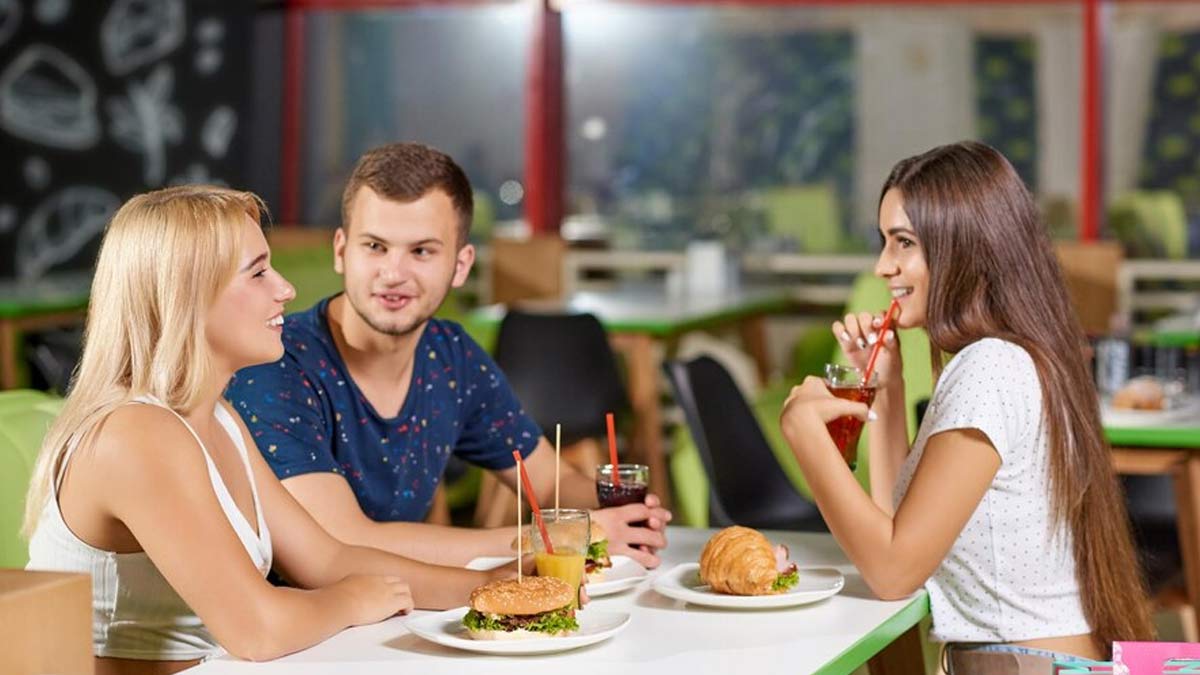 The Science Behind The ‘Freshman 15’: Why College Students Gain Weight ...