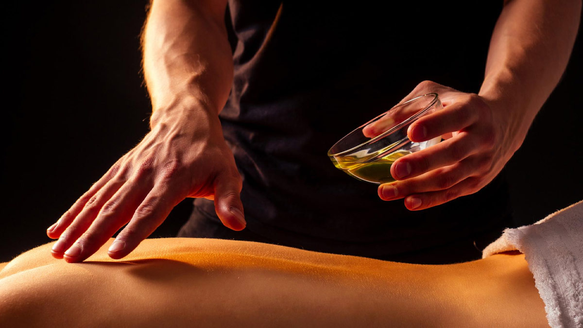 Can Massaging Back With Oil Before Bed Help With Back Pain? Find Out ...