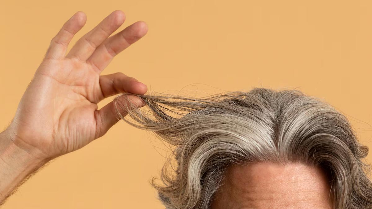 What Happens To Your Hair as You Age: 6 Changes And Solutions ...