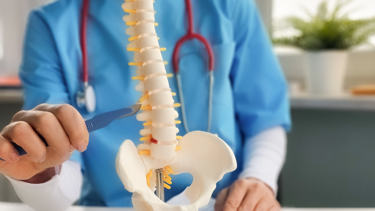 Spinal Fusion Surgery: Expert Explains This Procedure, Its Benefits ...