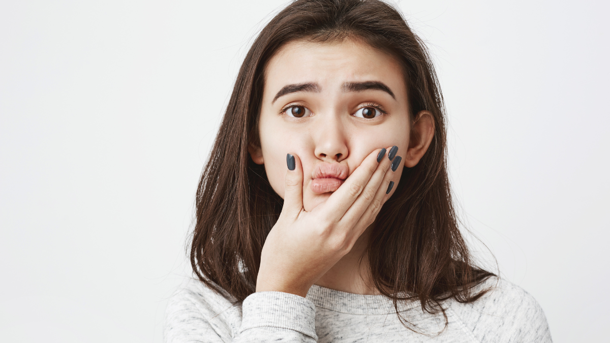 Is Waking Up With a Swollen Upper Lip a Sign of an Allergic Reaction ...