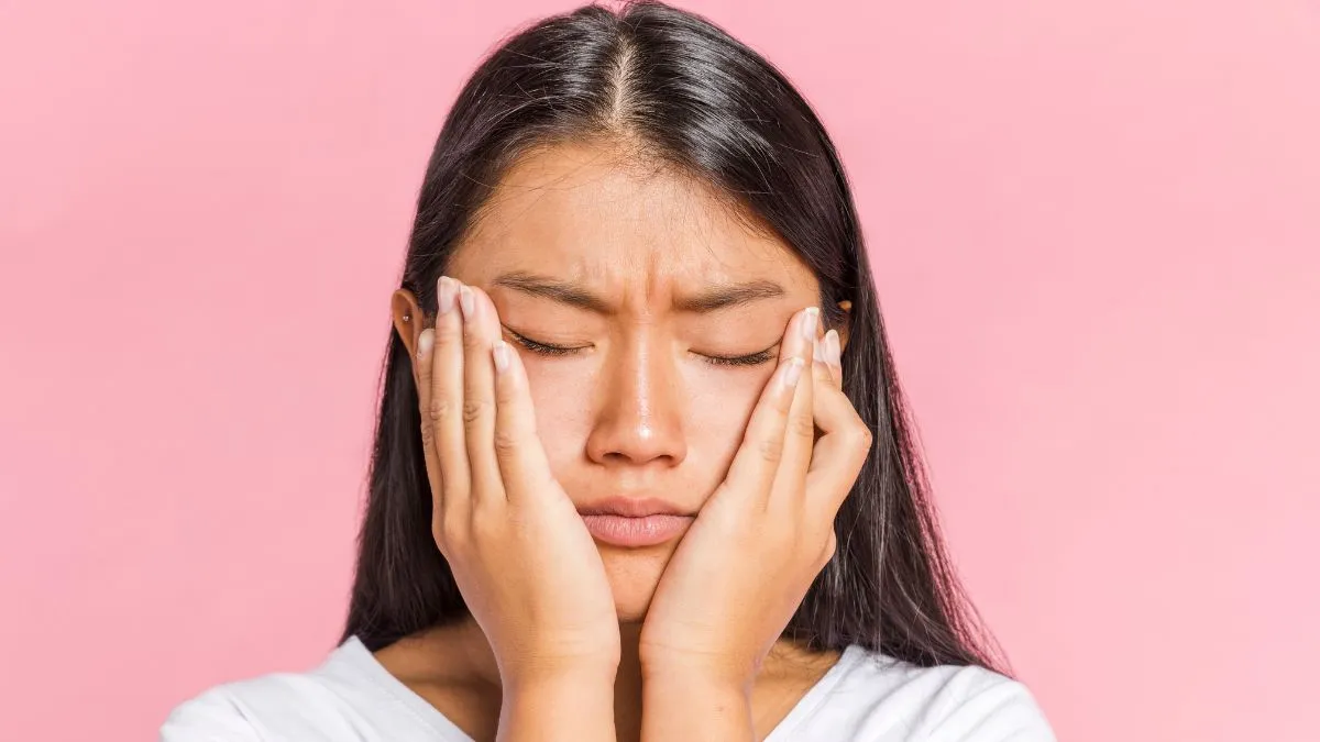 7 Ways Stress Shows Up On Your Face, Expert Lists | OnlyMyHealth