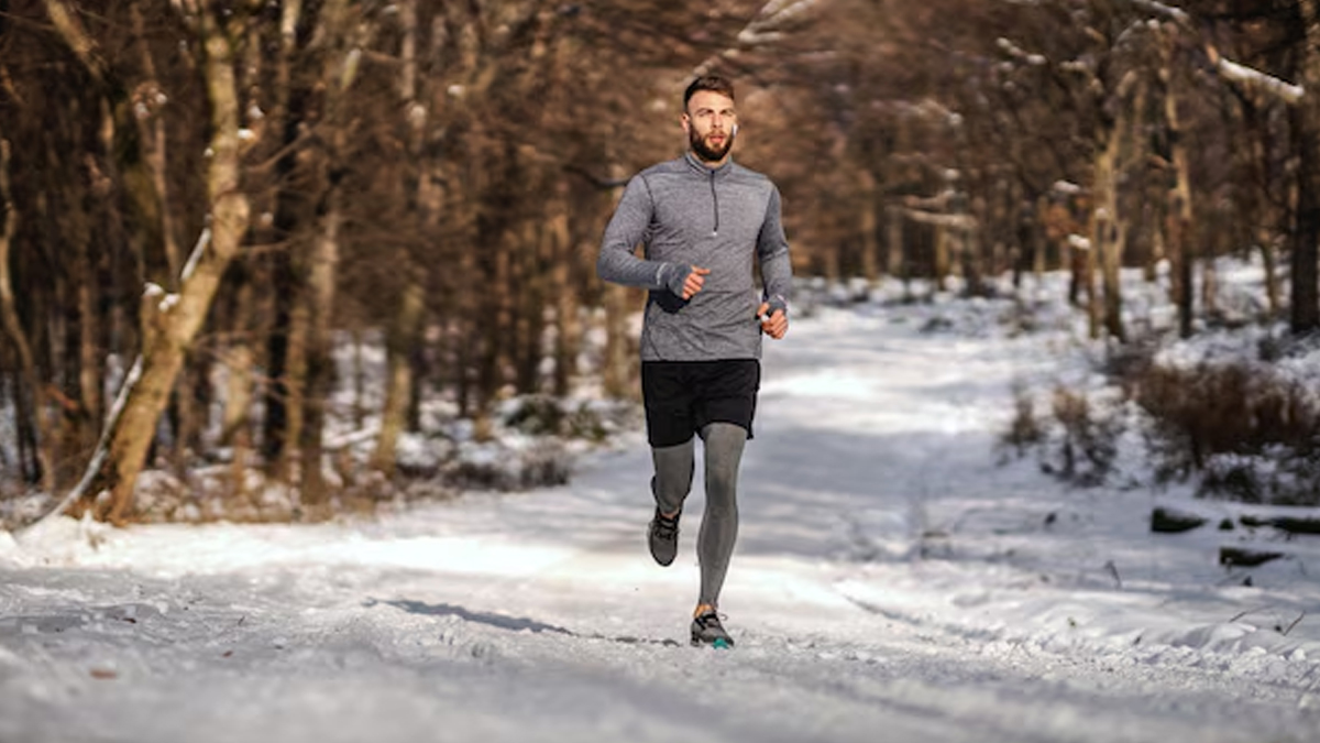 Winter Running: How to Protect Your Lungs From The Cold? | OnlyMyHealth