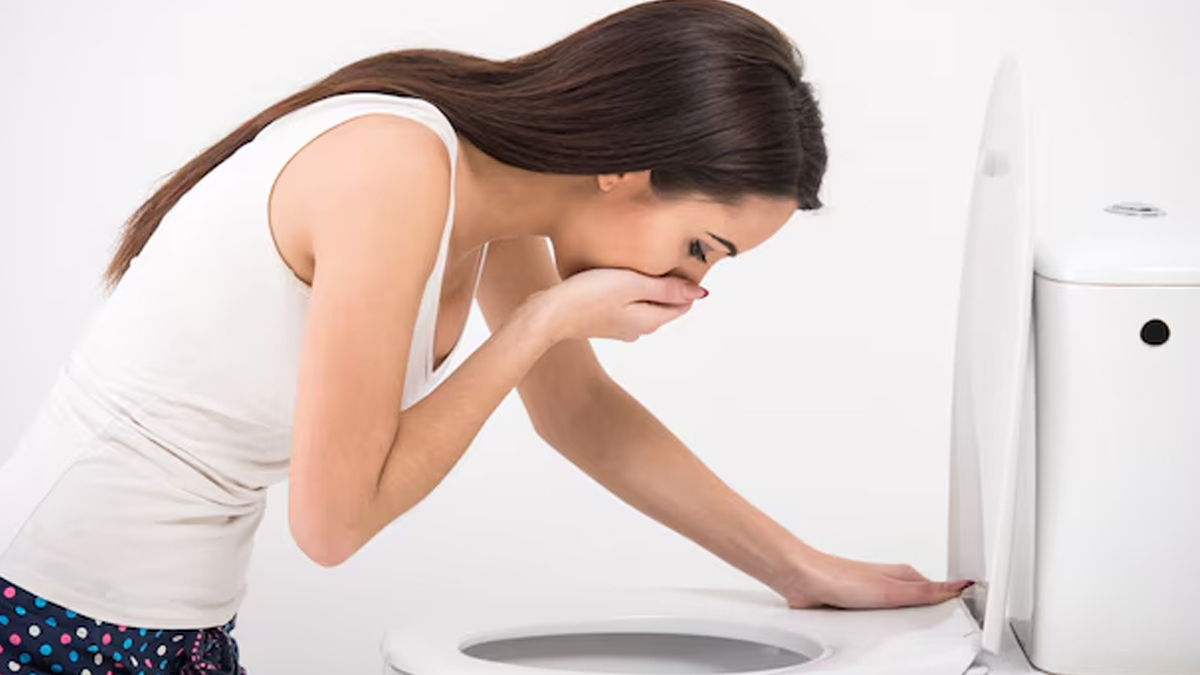 When To Seek Medical Attention For Vomiting? Expert Explains | OnlyMyHealth