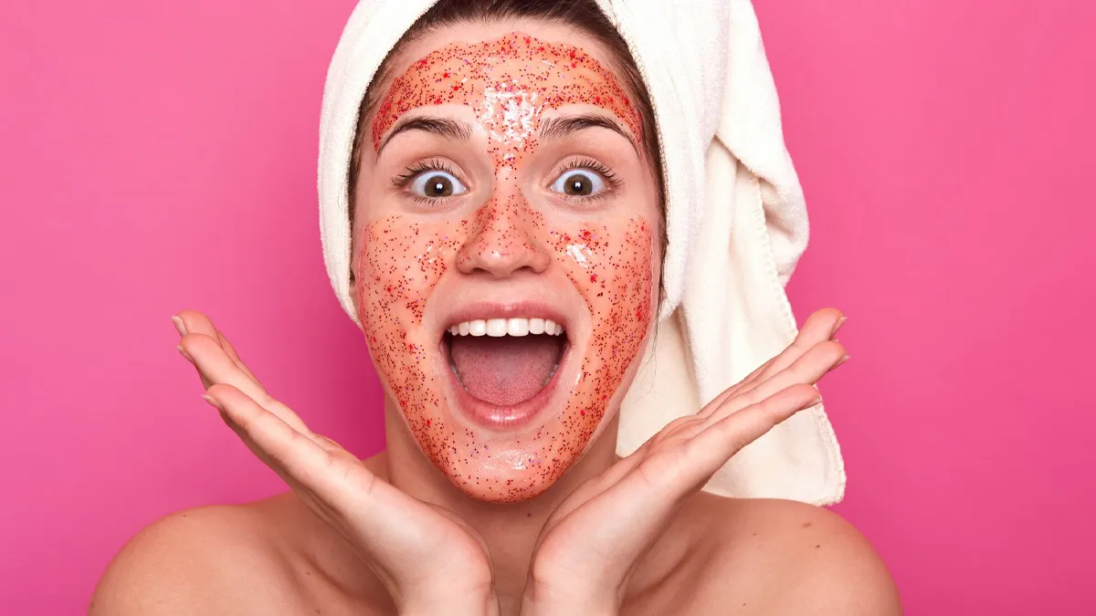 Want Glowing Skin? Expert Shares DIY Onion Face Packs | OnlyMyHealth