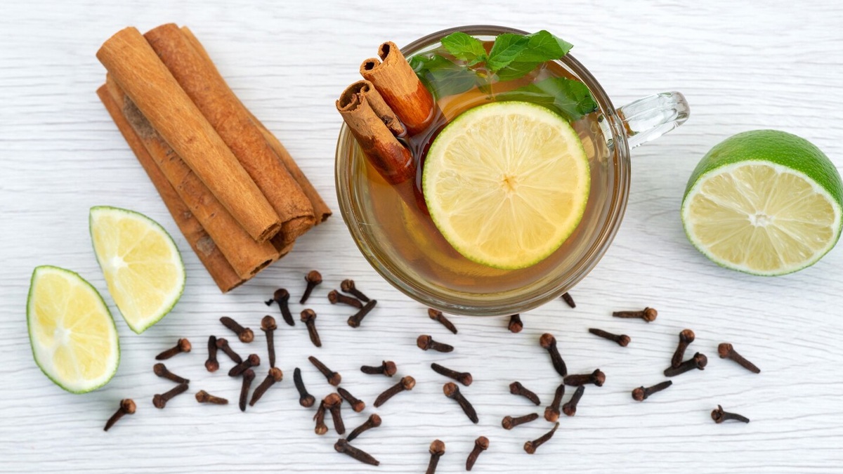 Why You Should Consume Clove Water Every Night? Expert Shares Benefits ...