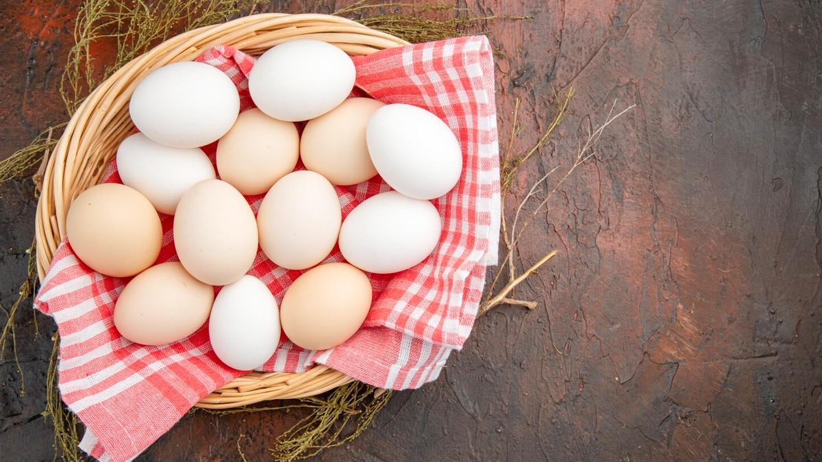 Fresh Vs Expired Eggs: Easy Ways To Check And Stay Safe | OnlyMyHealth
