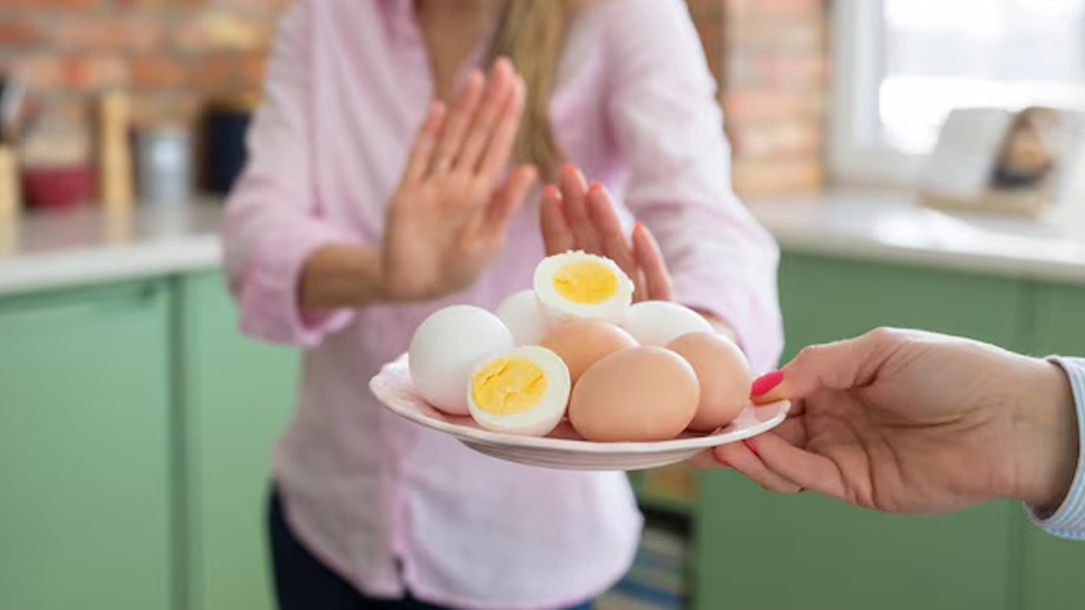 Fresh Vs Expired Eggs: Easy Ways To Check And Stay Safe | OnlyMyHealth
