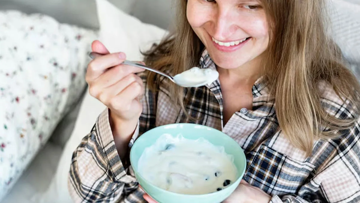 Curd At Night Vs Morning: Expert Shares The Best Time To Eat It ...