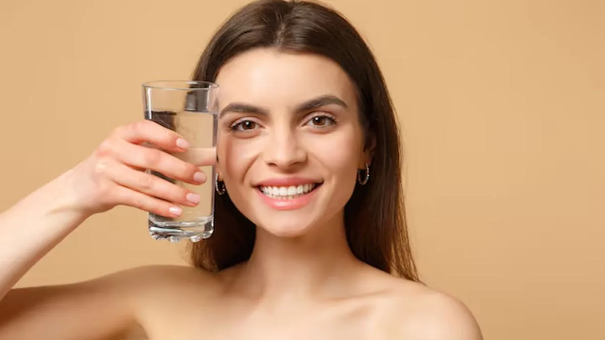Is Drinking Water Alone Enough to Give You Clear Skin? A Doctor Reveals ...