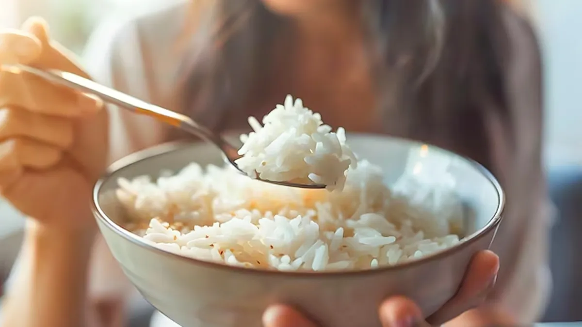 Can White Rice Cause Weight Gain? Nutritionist Answers | OnlyMyHealth