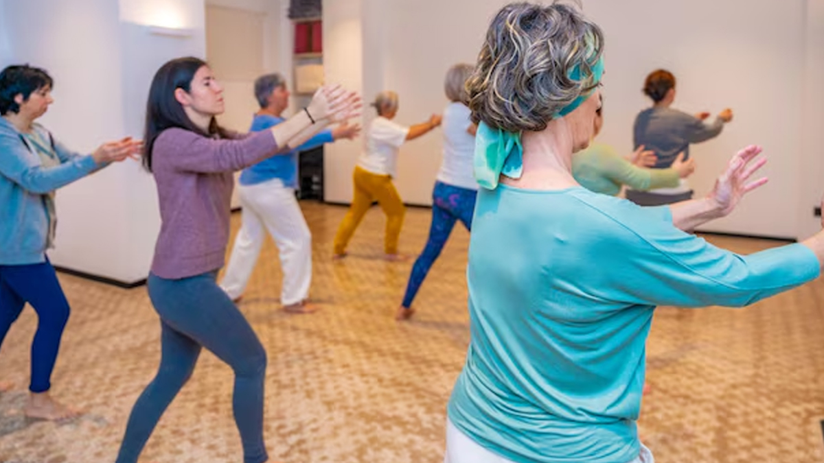 What Is Dance Therapy? How Movement Improves Mental And Physical Health ...