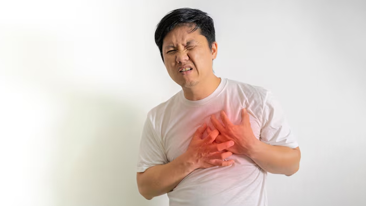 Heat Stroke Vs Heart attack – Expert Explains How to Differentiate ...