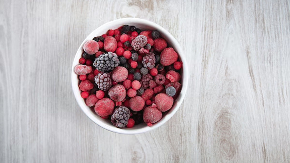 Do Frozen Berries Lose Their Nutritional Value? Dietician Weighs In ...