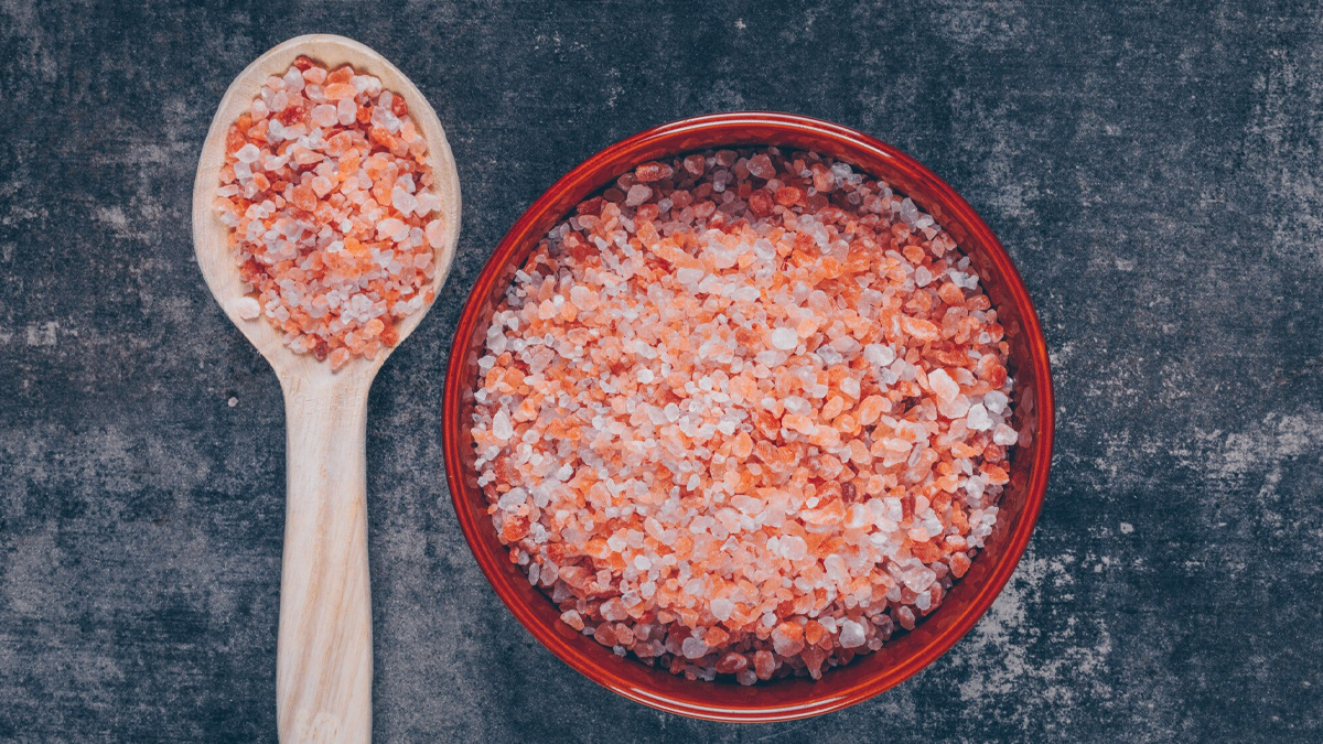 Rock Salt vs Black Salt vs White Salt: जानें क्या है सेहत के लिए बेहतर ...