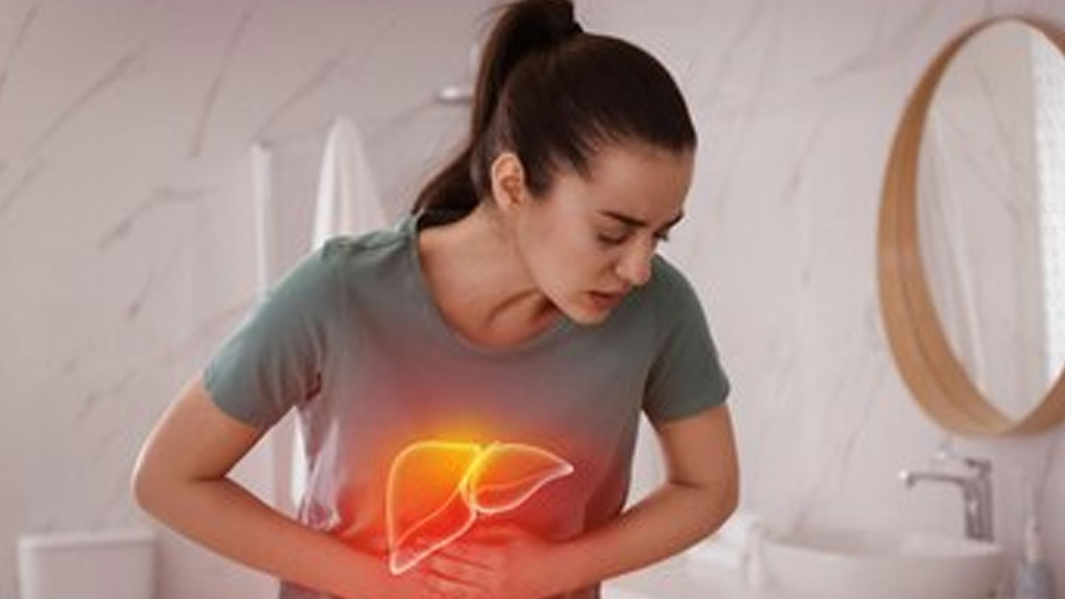 क्या फैटी लिवर का इलाज बिना दवा के संभव है? डॉक्टर से जानें | is it ...