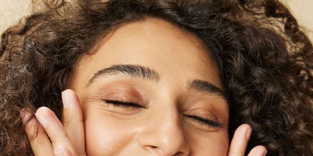 How To Manage Curls While Sleeping? | Onlymyhealth