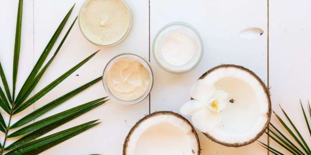 Coconut oil And Camphor Face Mask For Glowing Skin | Onlymyhealth
