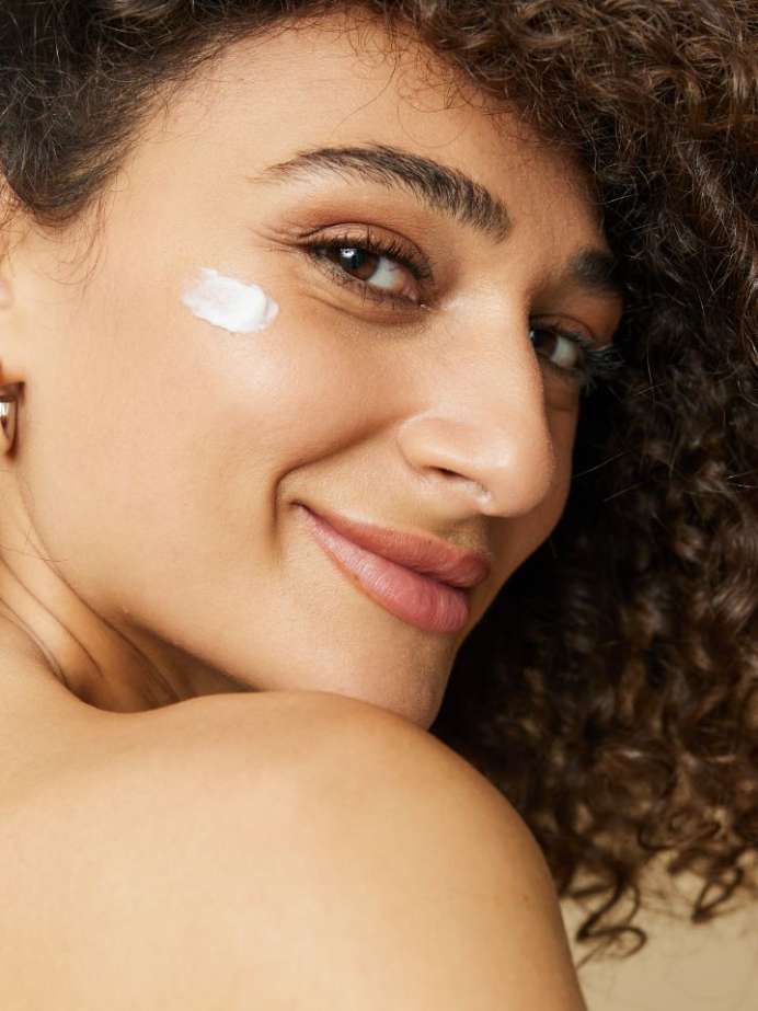 5 Ways To Keep Your Skin Hydrated In Winters | Onlymyhealth