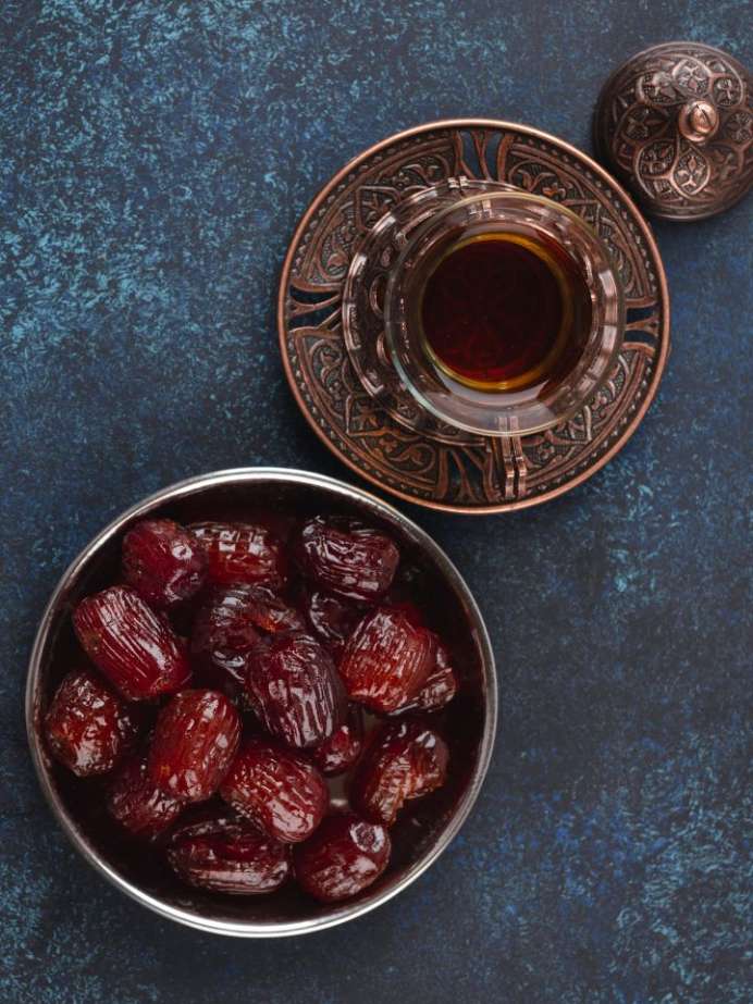 7 Health Benefits of Eating Soaked Dates For Men At Night | Onlymyhealth