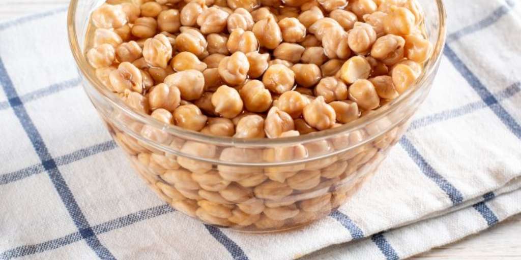Which Is Healthier Soaked Chana or Roasted Chana?