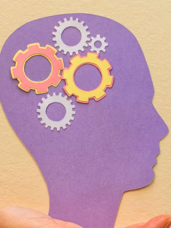 7 Sitting Exercises To Improve Brain Health | Onlymyhealth