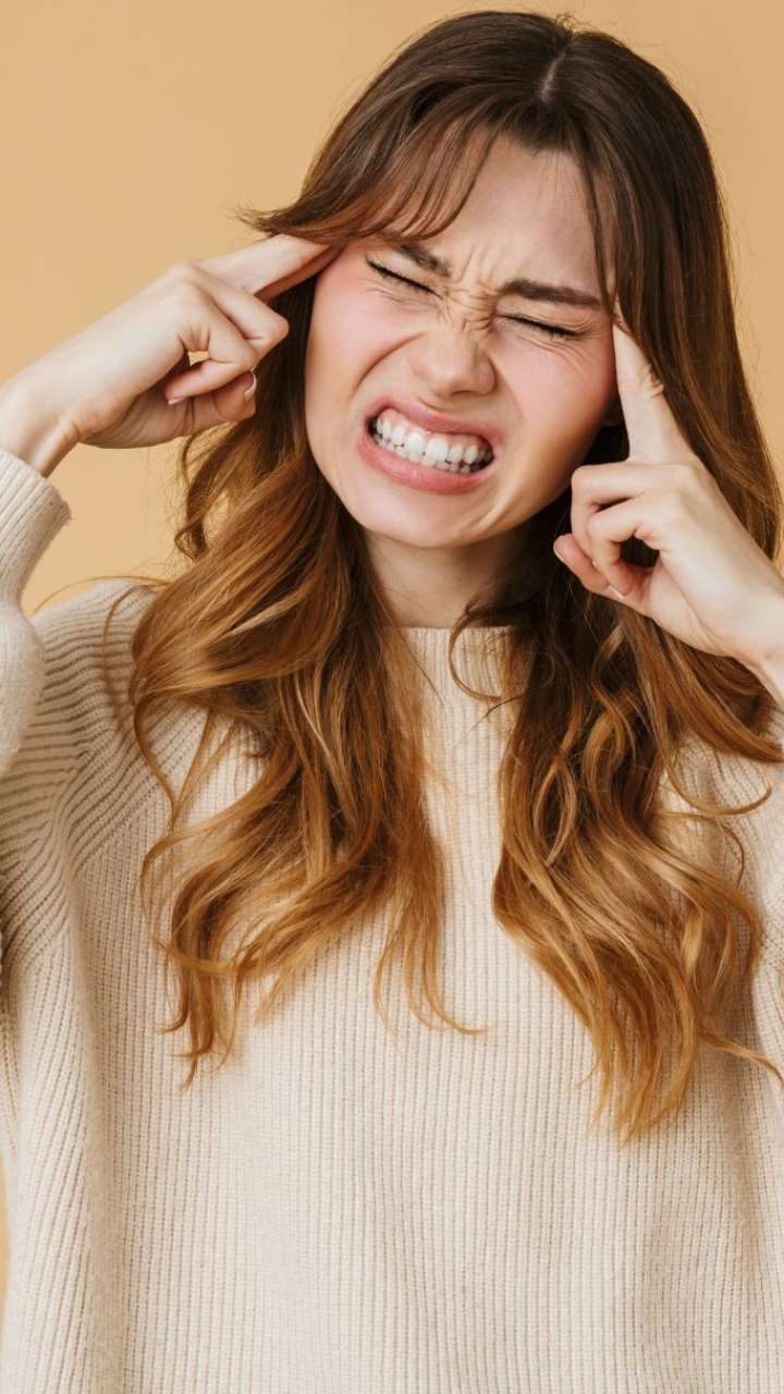 7 Signs Of High BP During Winter You Shouldn't Ignore!