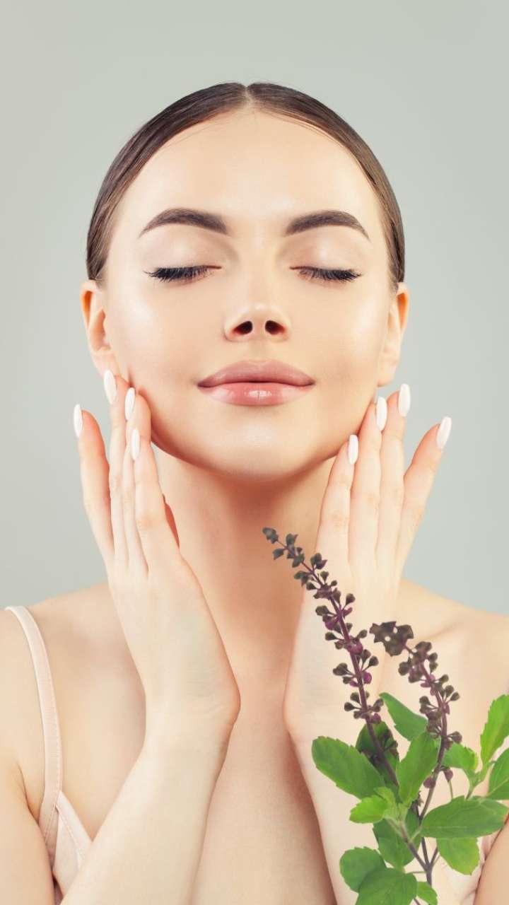 6 Unique Ways To Use Tulsi For Glowing Skin