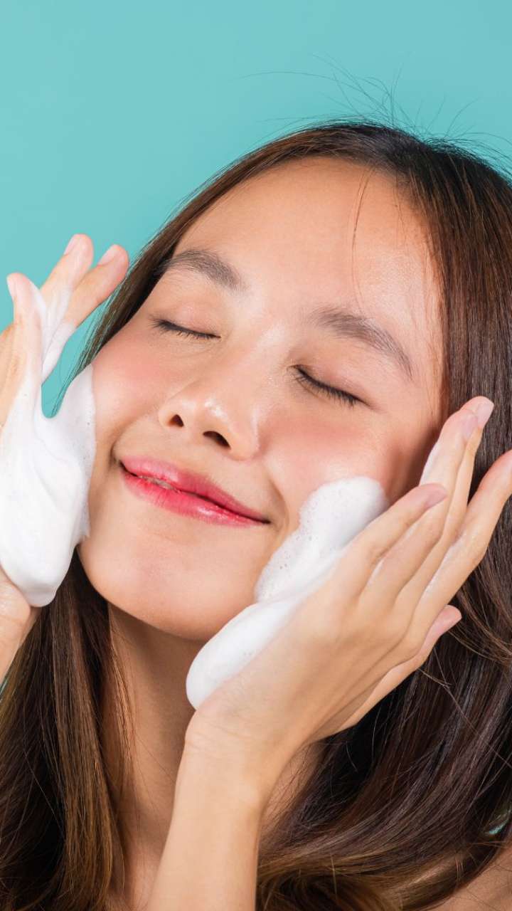 How To Use Milk As A Face Moisturiser For Oily Skin