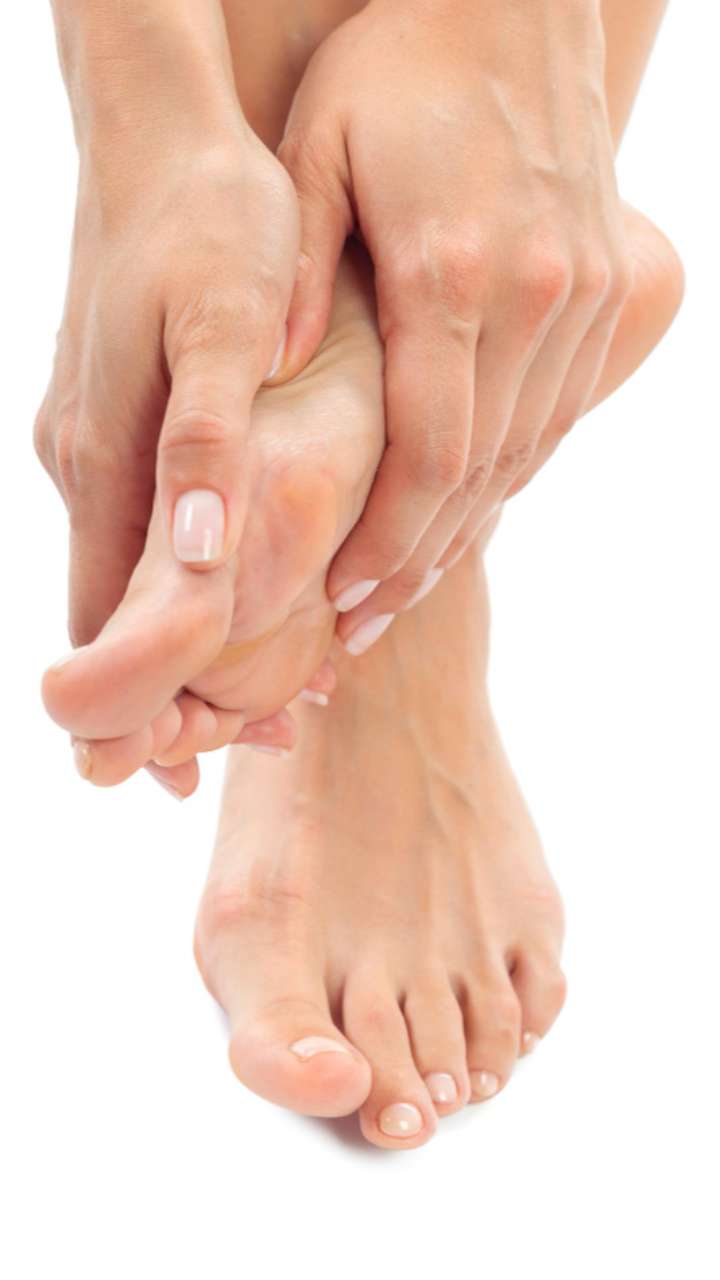 पैरों के दर्द से तुरंत कैसे छुटकारा पाएं?