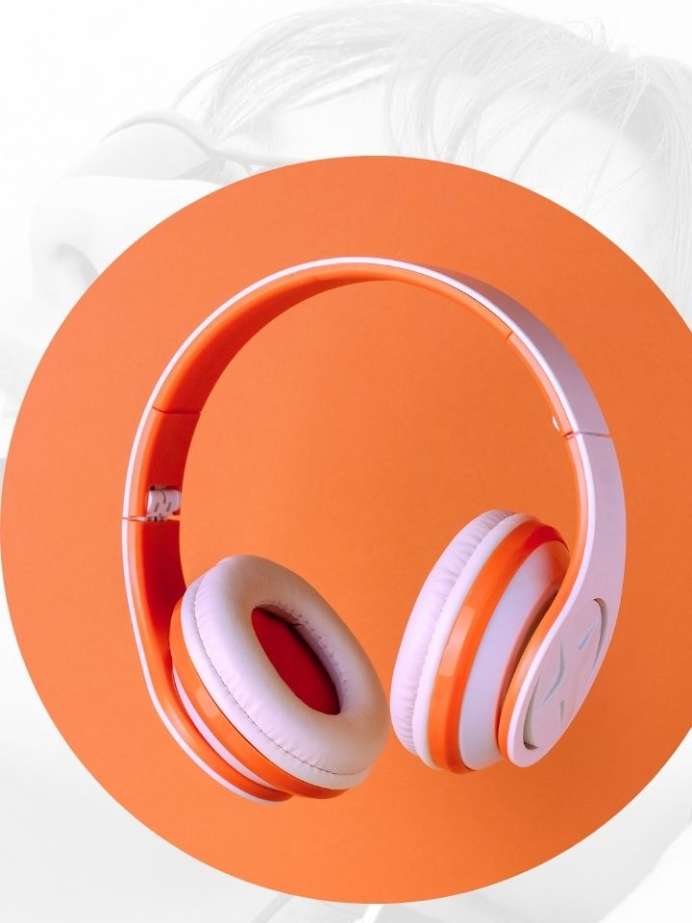 Are Your Headphones Putting Your Ears at Risk? Study Reveals