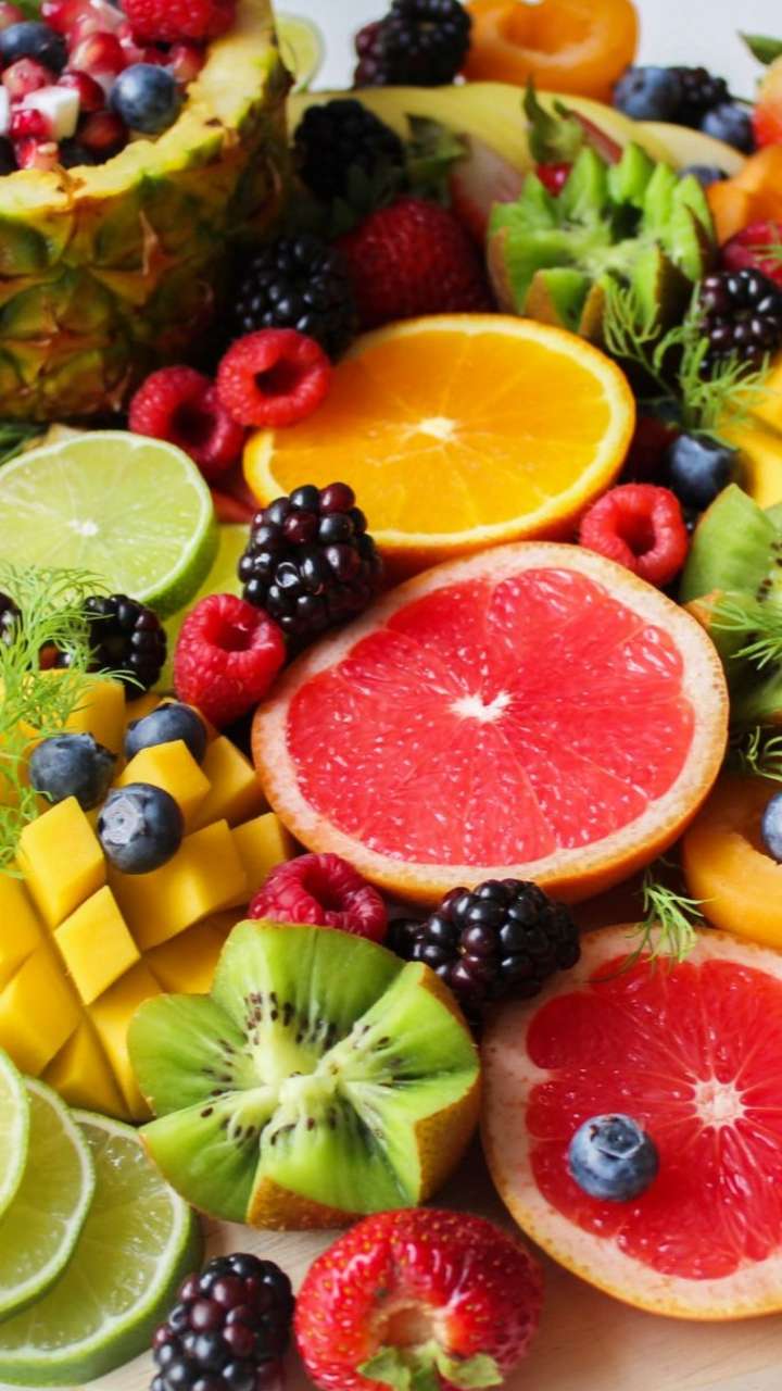 5 Fruits for Hydrating Your Skin