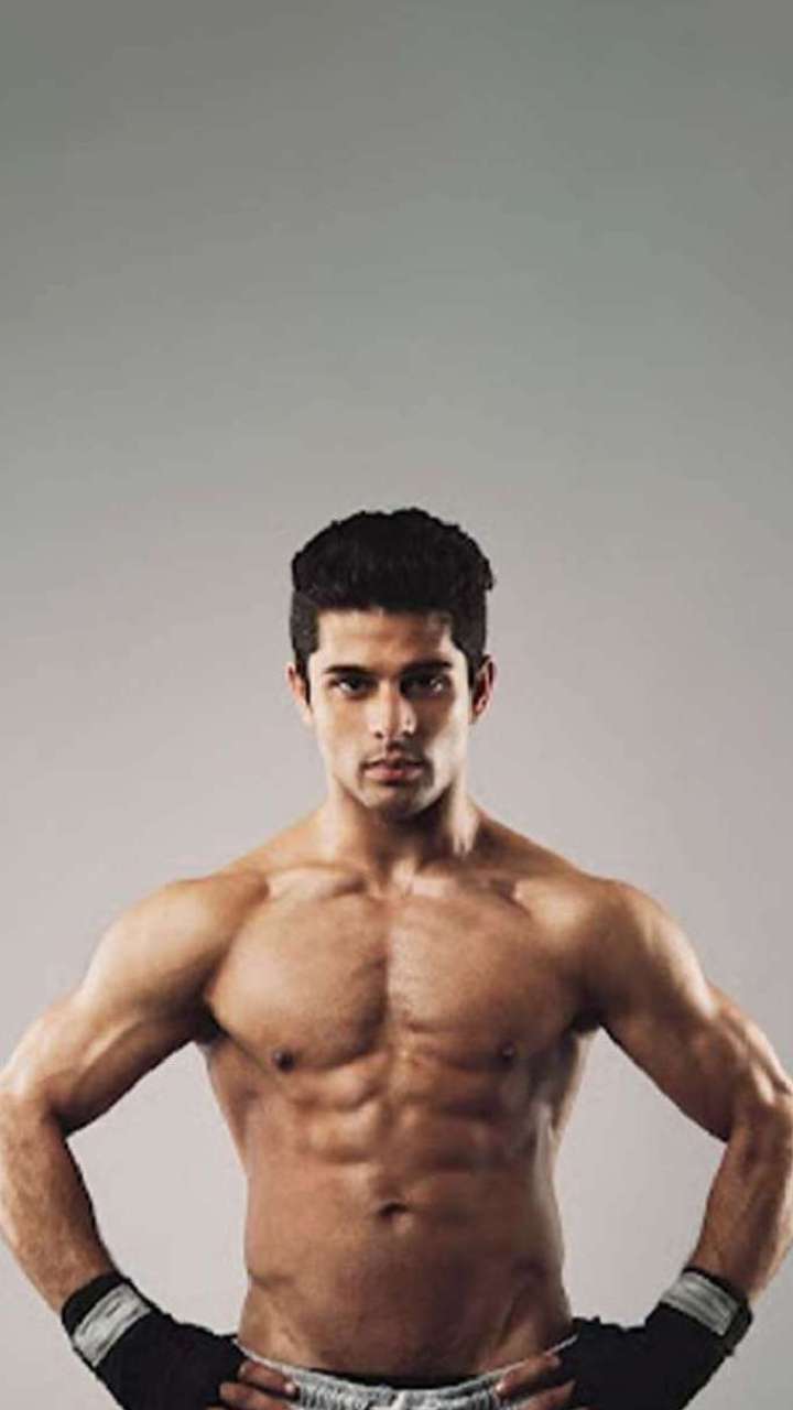 एब्स को शेप में लाने के लिए करें 5 एक्सरसाइज