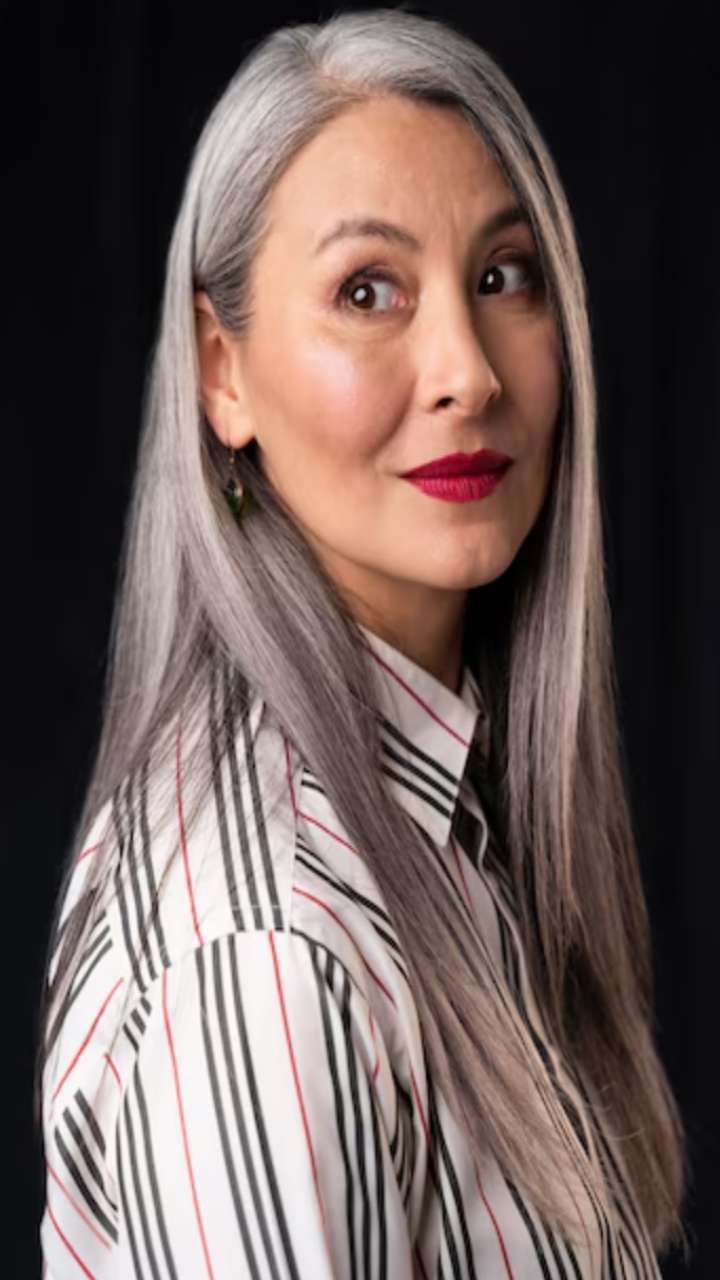 30 की उम्र में सफेद बालों से बचने के लिए क्या करें?