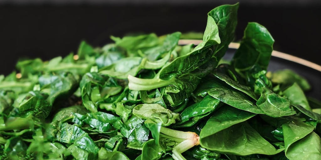 उबला पालक खाने के फायदे