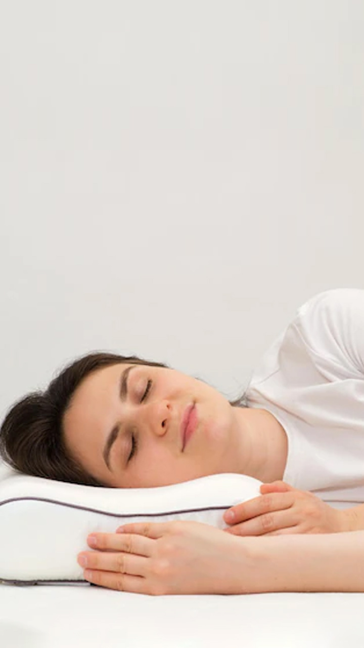 5 Healthy Sleeping Habits You Should Follow 5 Healthy Sleeping Habits You Should Follow