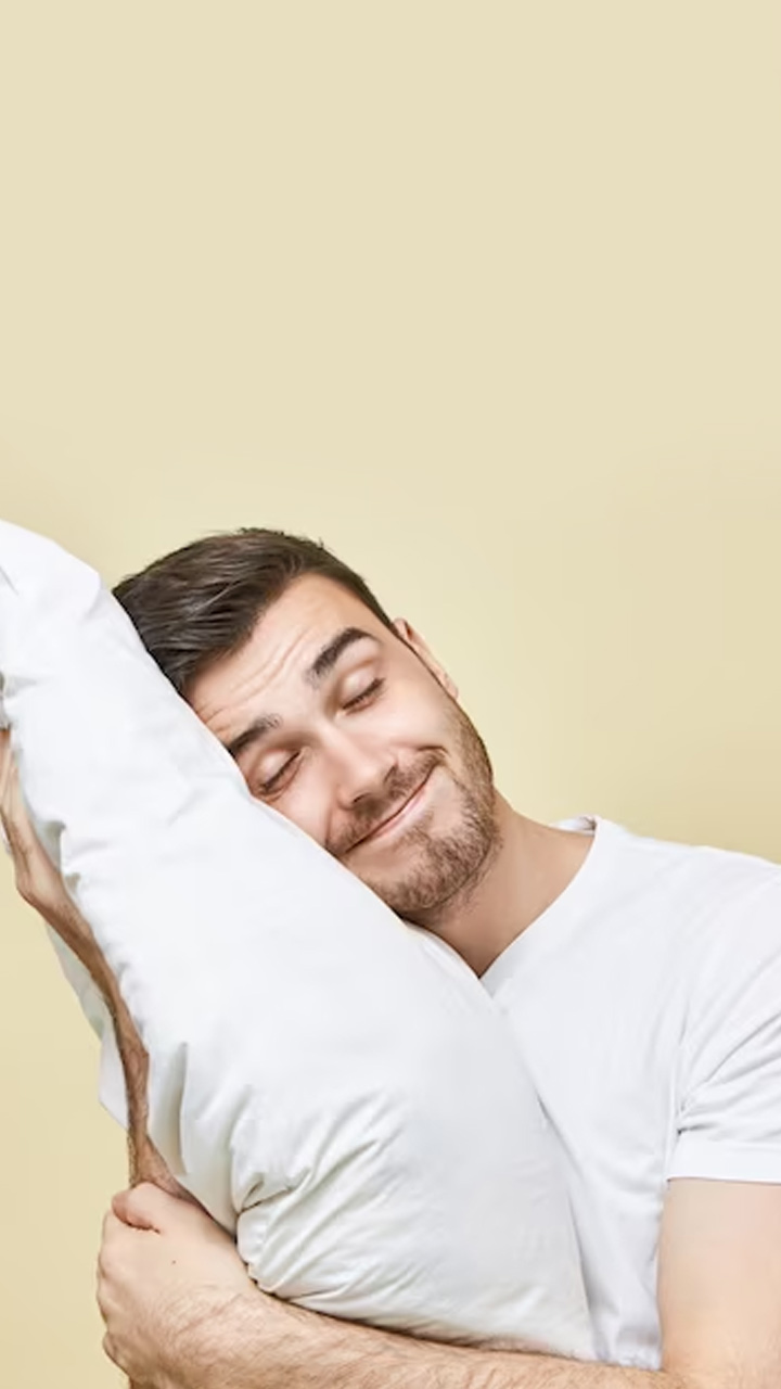 5 Indian Spices That Improve Sleep Cycle For A Sound Sleep