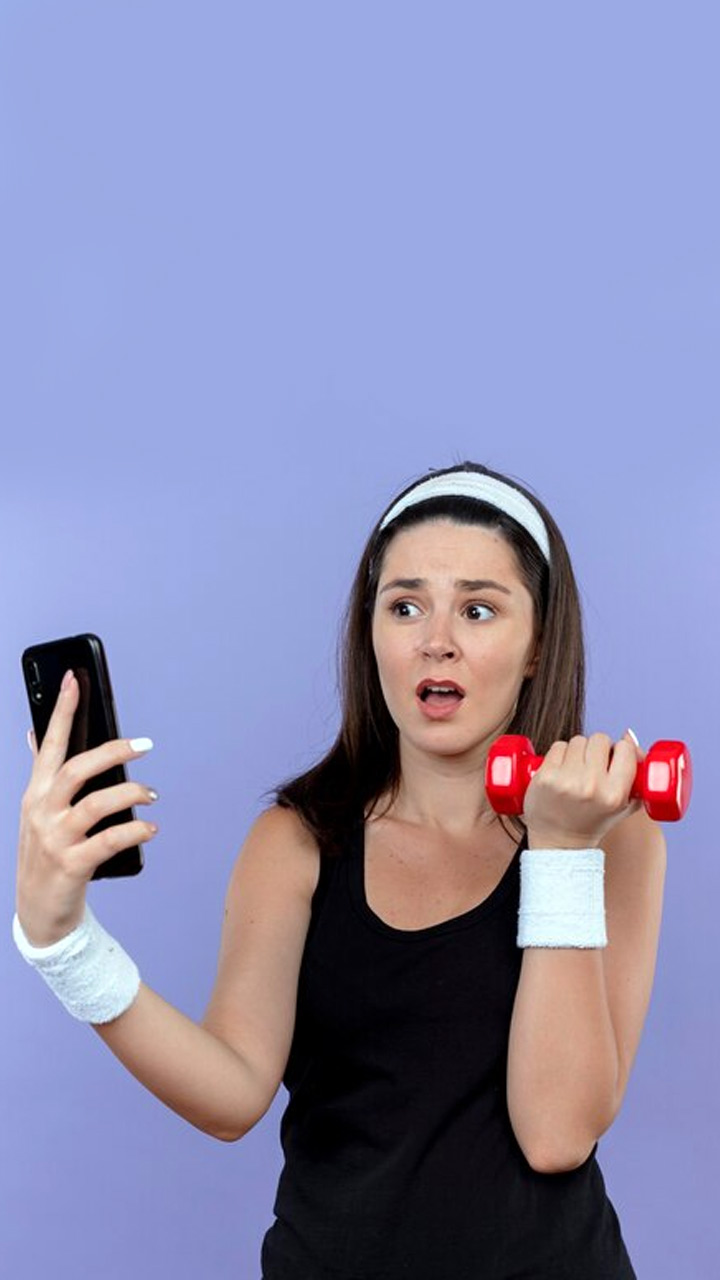 Signs You Are Using Too Much Phone During Workout