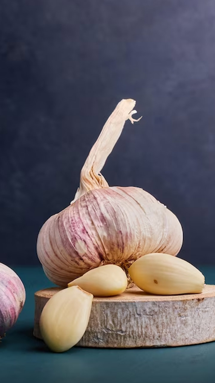 7 Side Effects Of Eating Garlic
