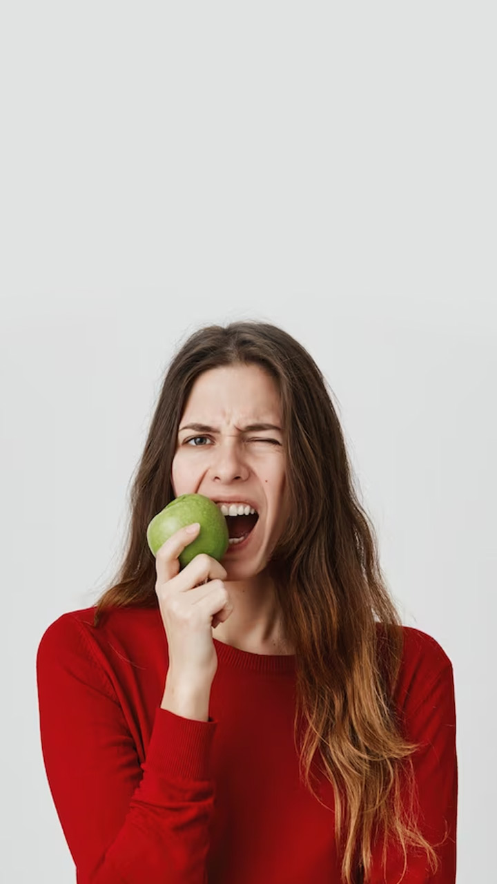Build Stronger And Healthy Gums Through These Easy Tips